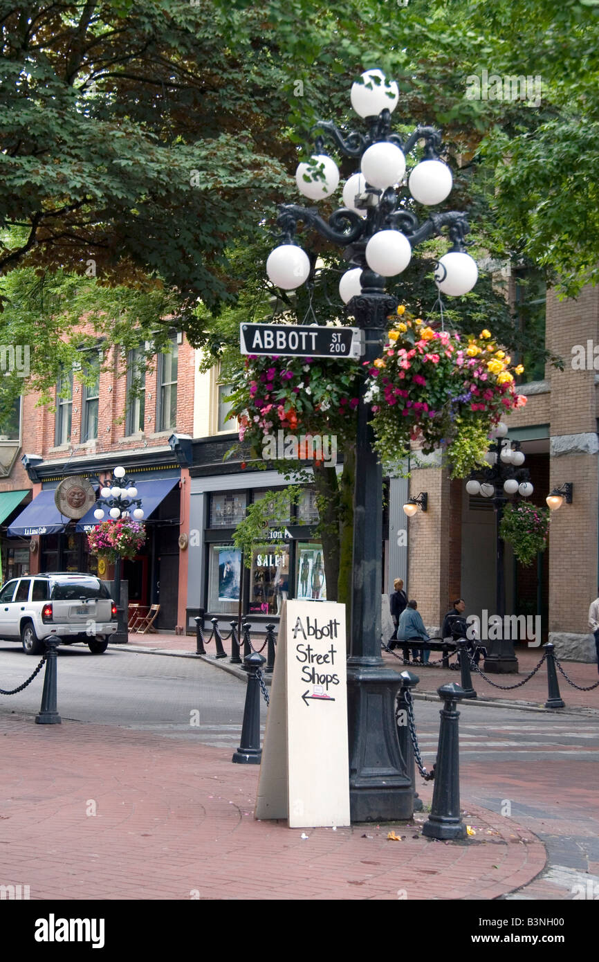 Canadian street light hi-res stock photography and images - Alamy