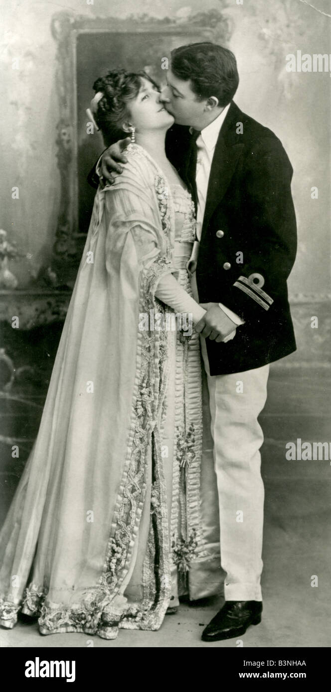 Edwardian couple hi-res stock photography and images - Alamy