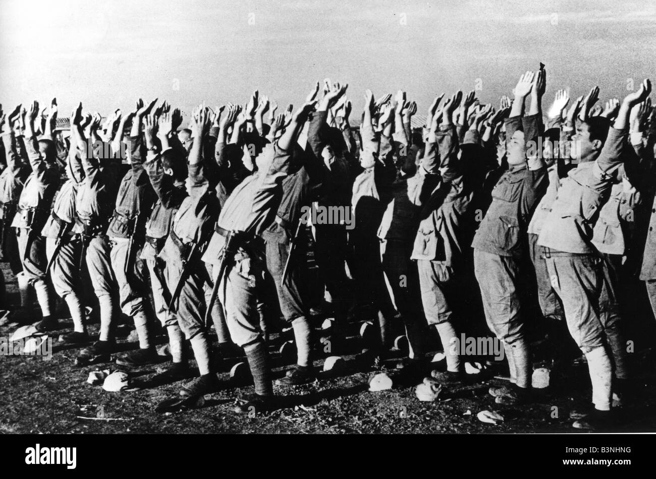 JAPANESE SOLDIERS salute the rising sun in 1943 Stock Photo - Alamy