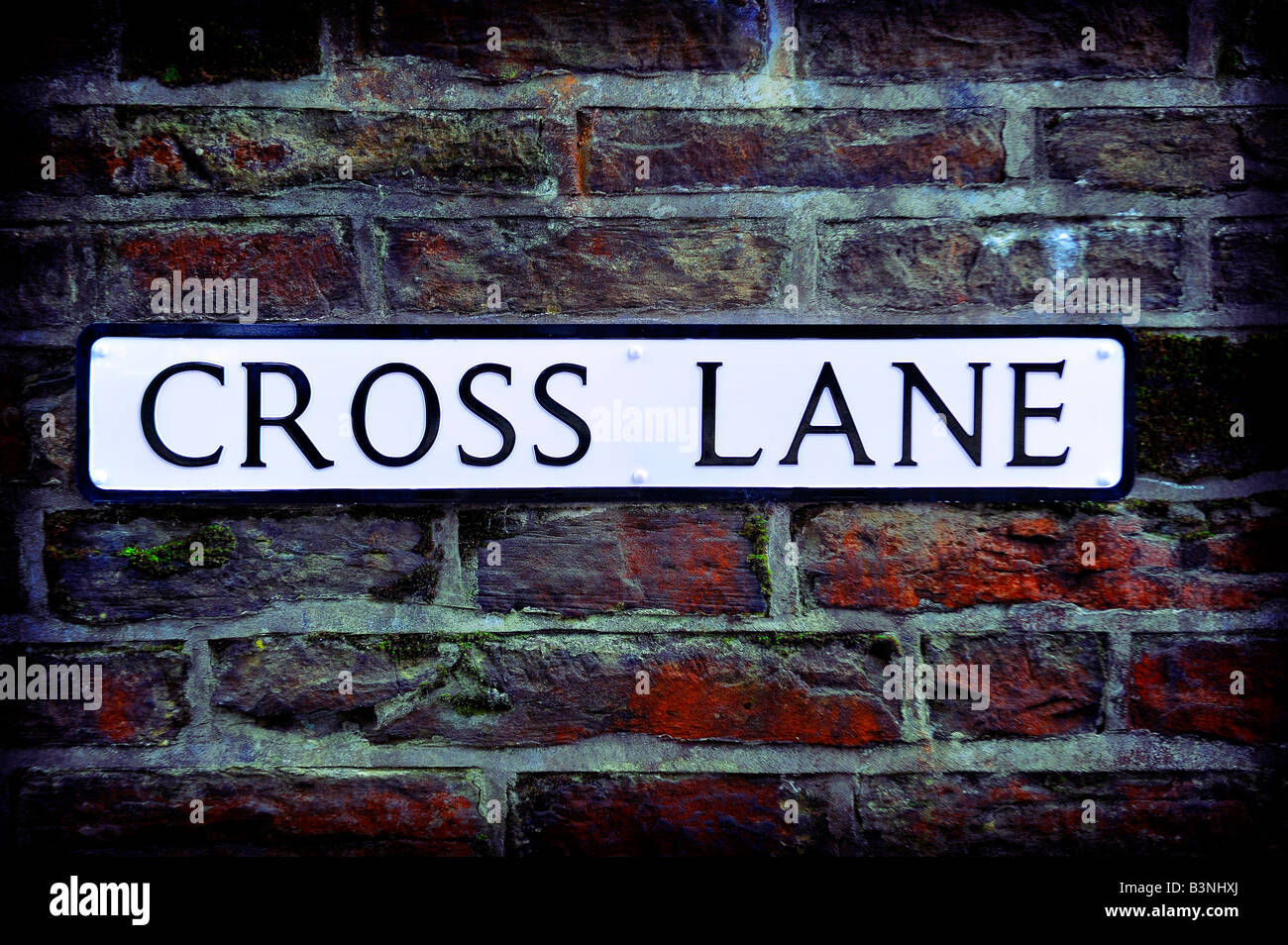 Cross lane hi-res stock photography and images - Alamy
