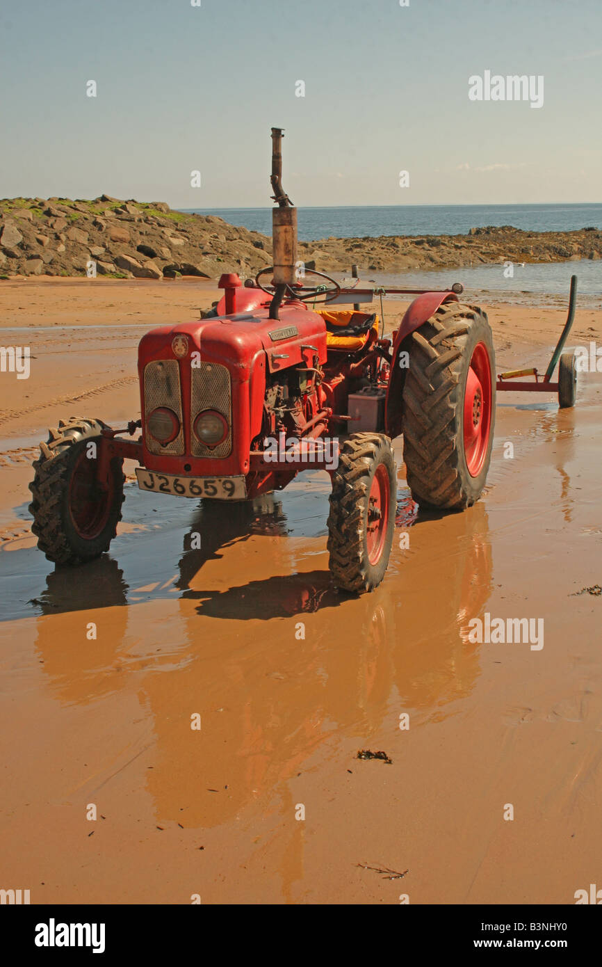 Tractor transportation hi-res stock photography and images - Alamy