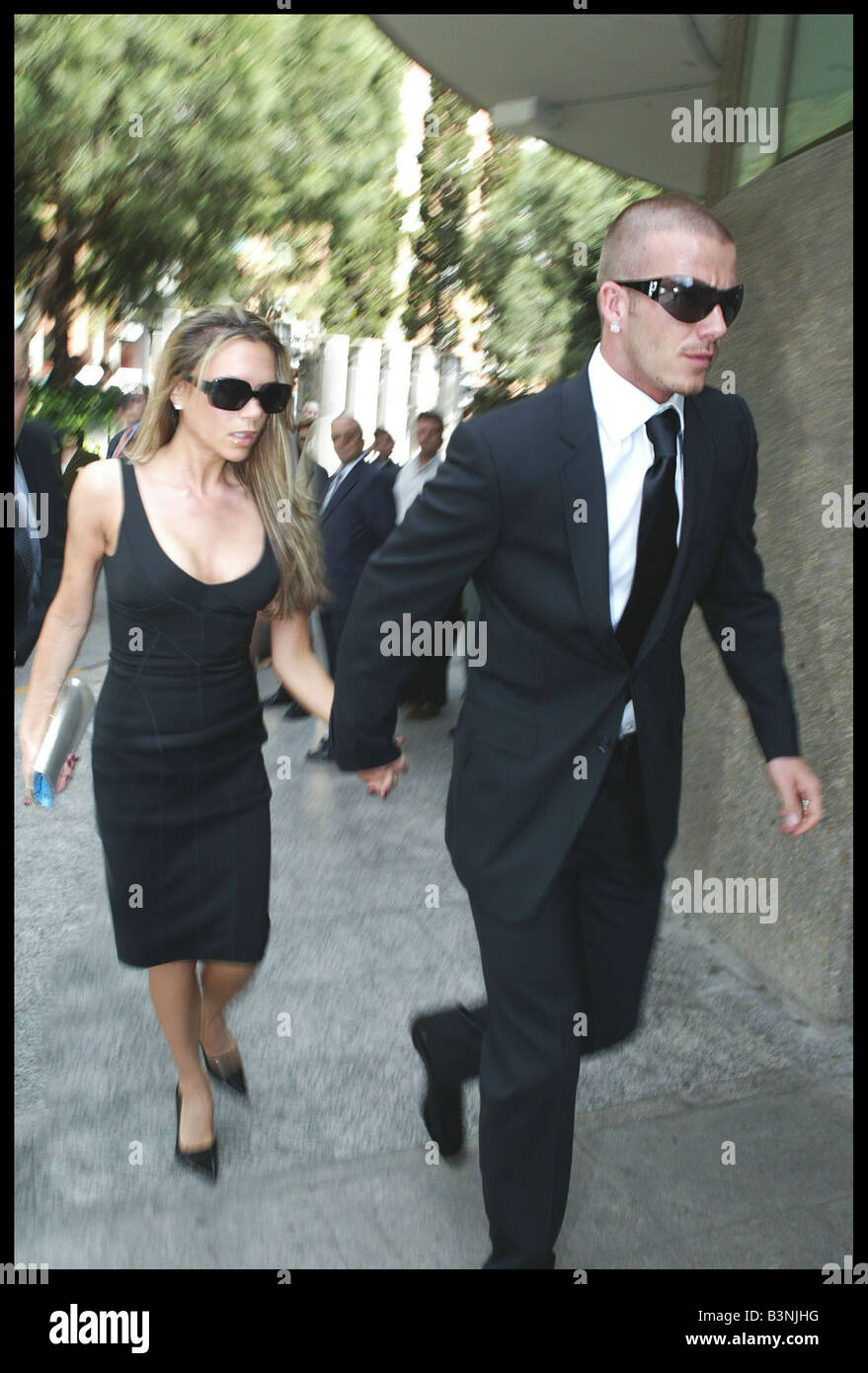 Victoria david beckham april 2004 hi-res stock photography and images ...