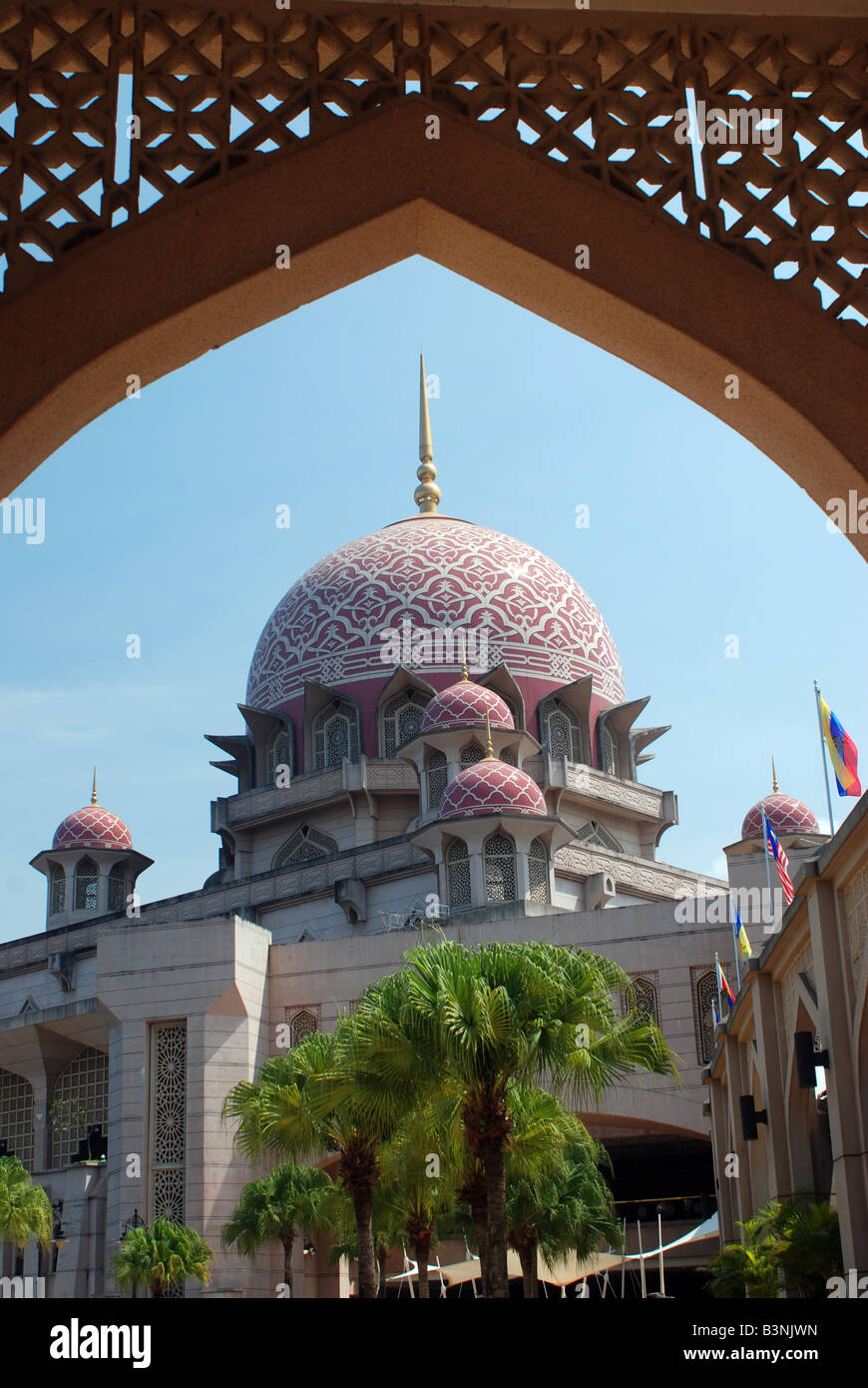 Dome masjid putra mosque hi-res stock photography and images - Alamy