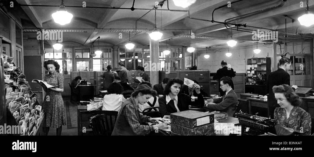 Female office workers 1946 Stock Photo - Alamy