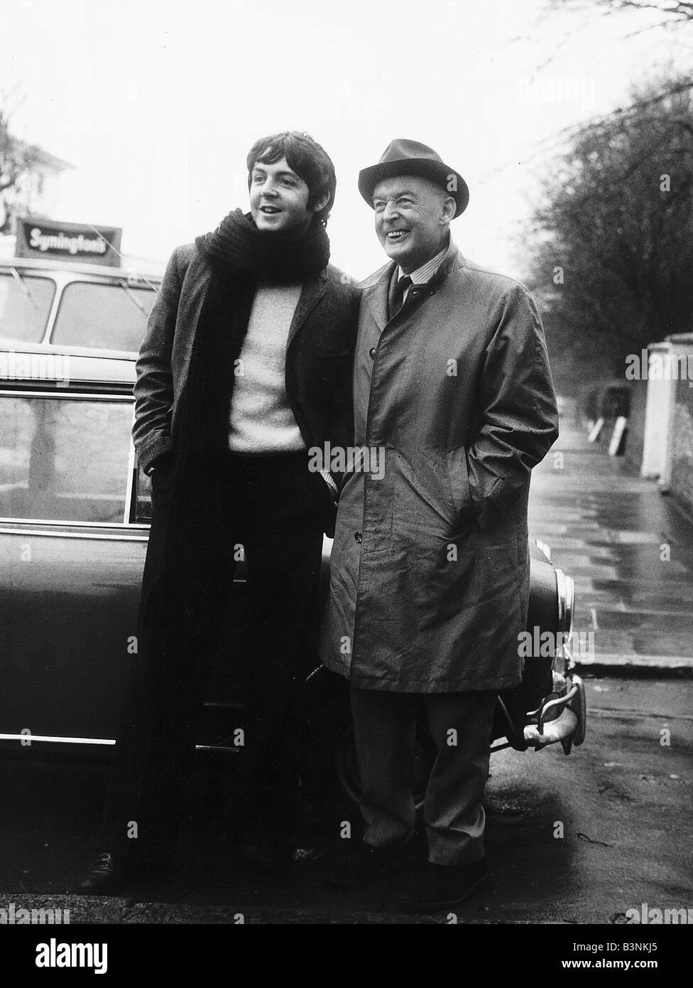 Jim mccartney paul father Black and White Stock Photos & Images - Alamy