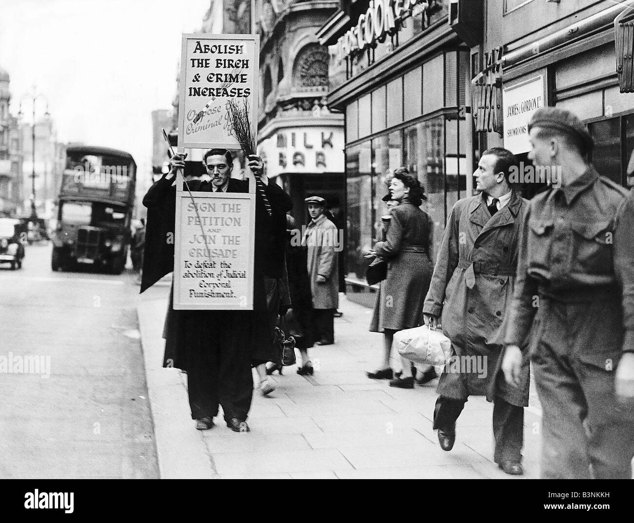 Mr Eric Wildman in the streets of London with his propaganda boards ...