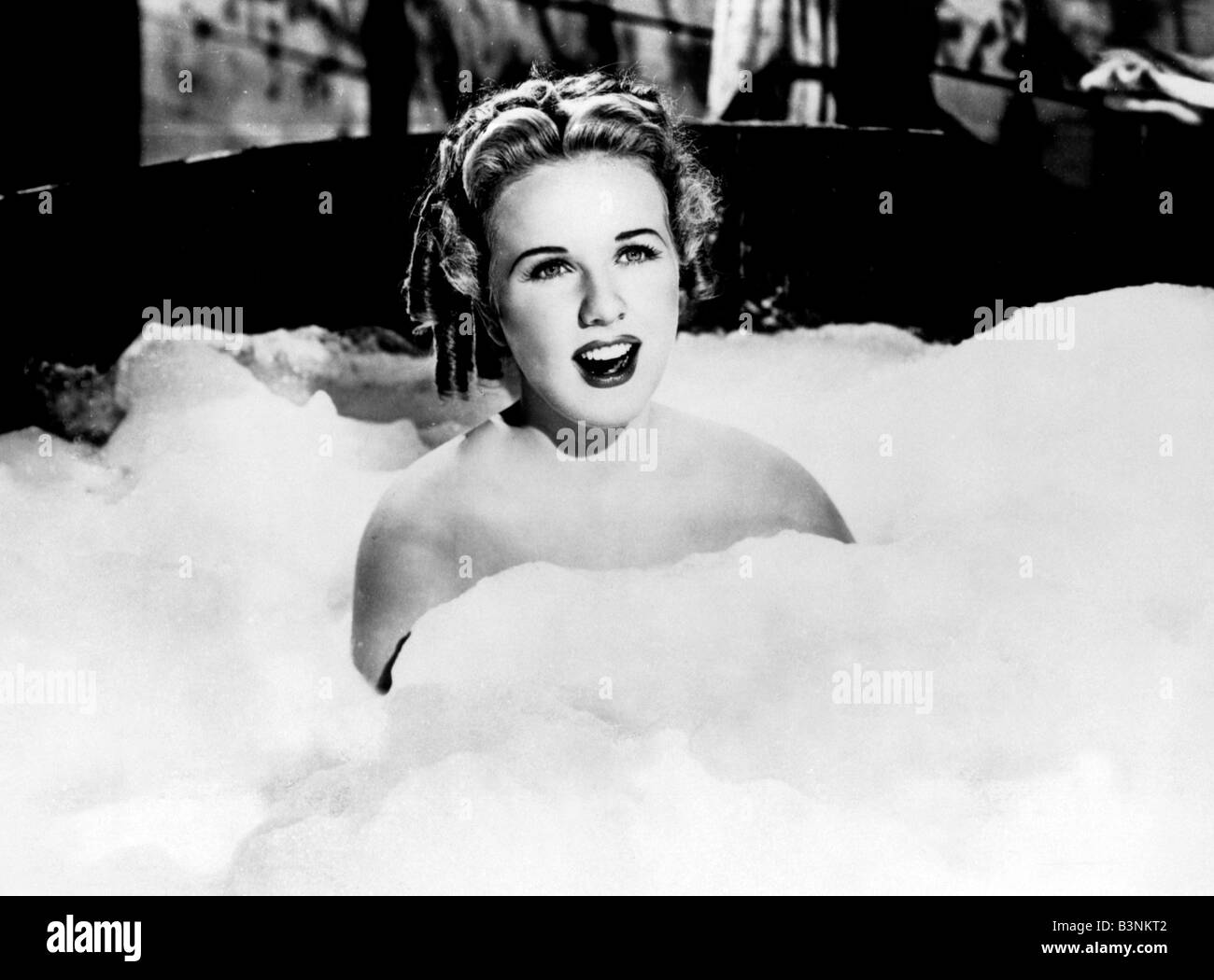 CAN'T HELP SINGING 1944 Universal film with Deanna Durbin and Robert ...