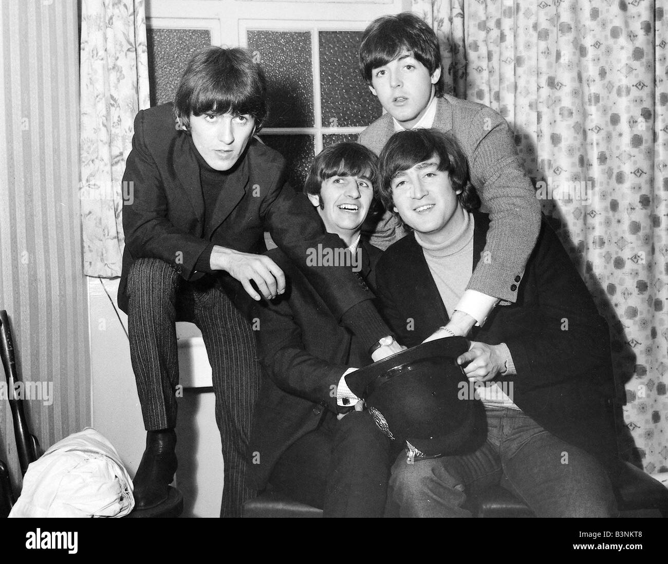 Beatles files 1964 backstage beatles hi-res stock photography and ...