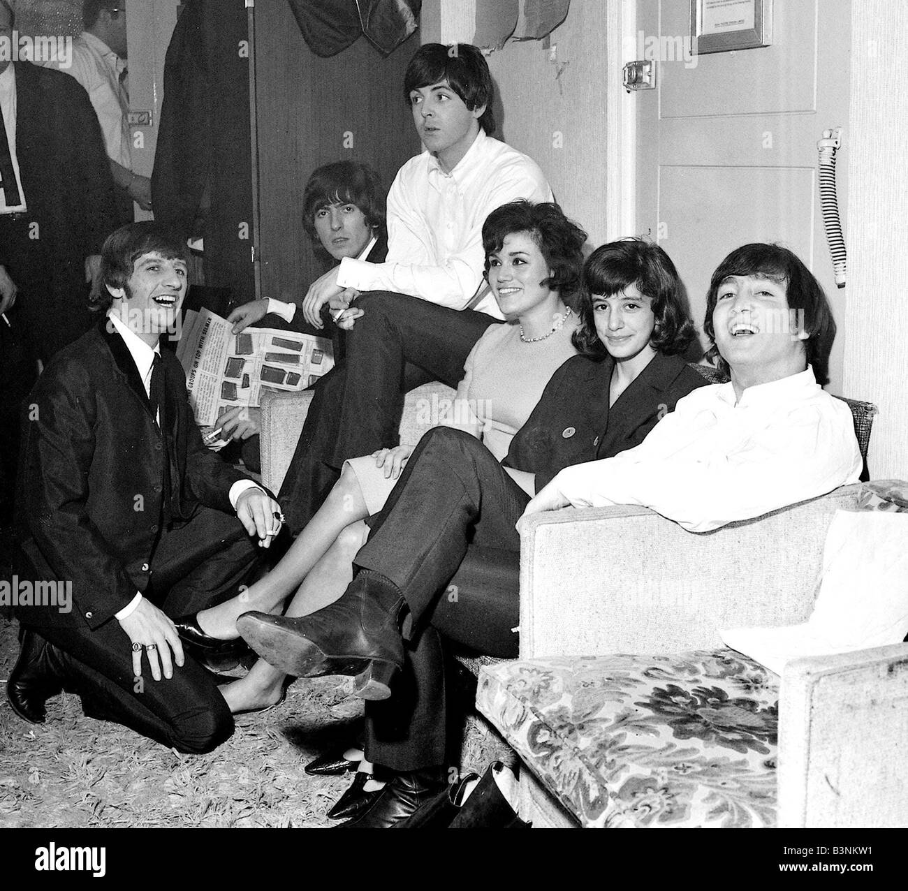 Beatles files 1964 fans beatles hi-res stock photography and images - Alamy