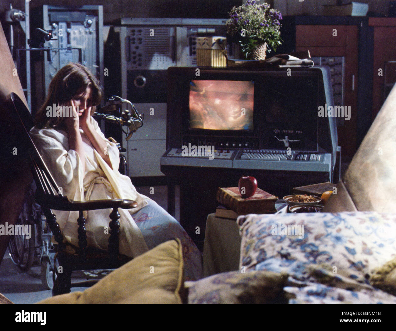 Demon seed 1977 julie christie hi-res stock photography and images - Alamy