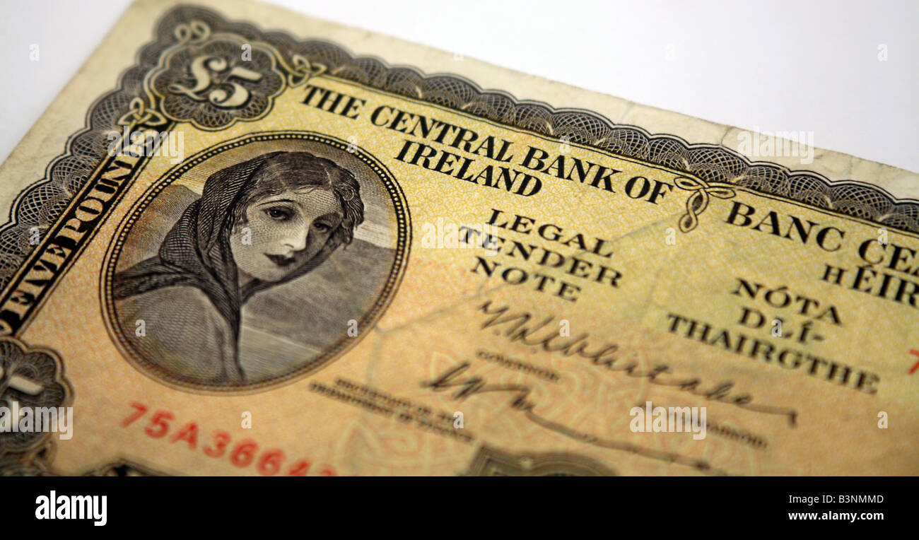 One thousand pound note hi-res stock photography and images - Alamy