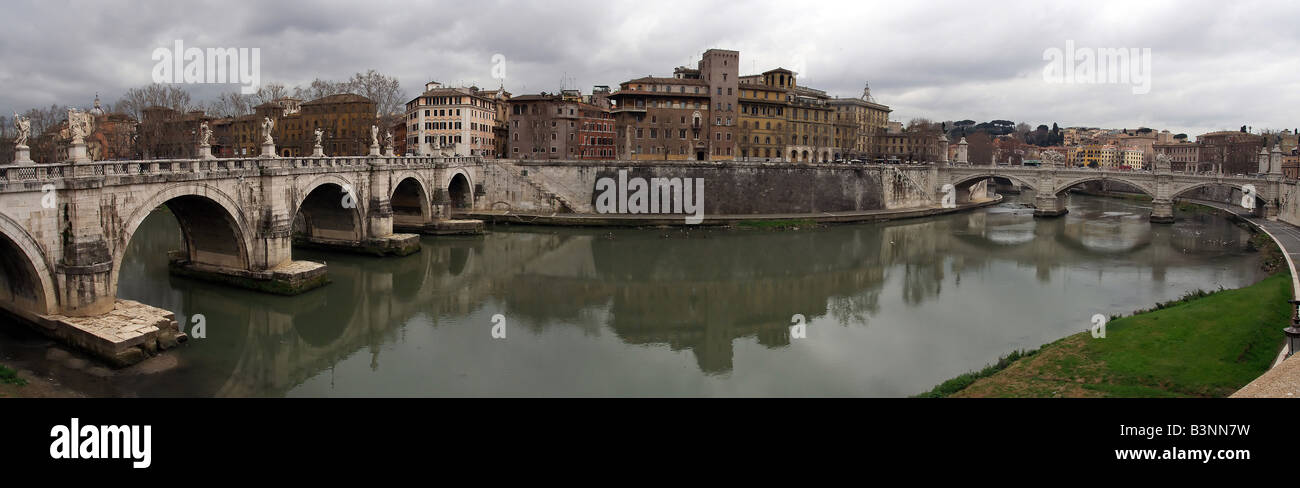 Tiber river bridge hi-res stock photography and images - Alamy