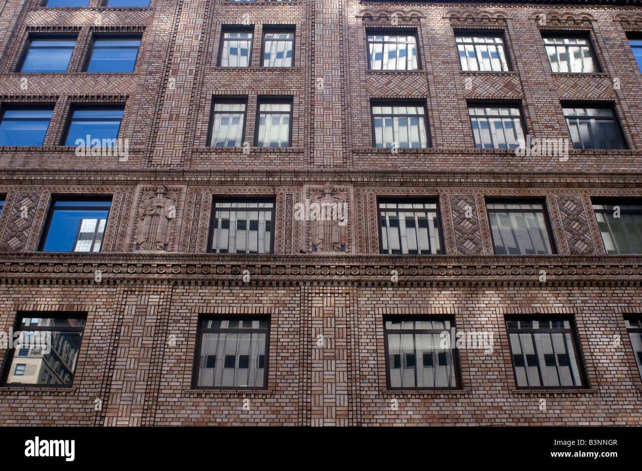 Brick building new york facade hi-res stock photography and images - Alamy