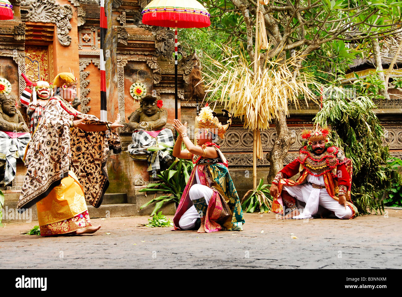 barong dance , batubulan , island of bali , indonesia Stock Photo - Alamy