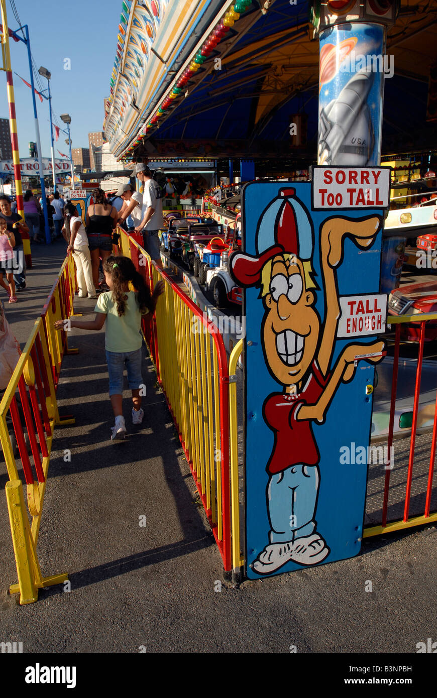 Visitors to Astroland in Coney Island celebrate the end of summer on ...