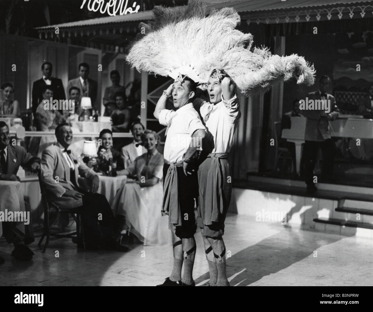 White christmas movie 1954 hi-res stock photography and images - Alamy