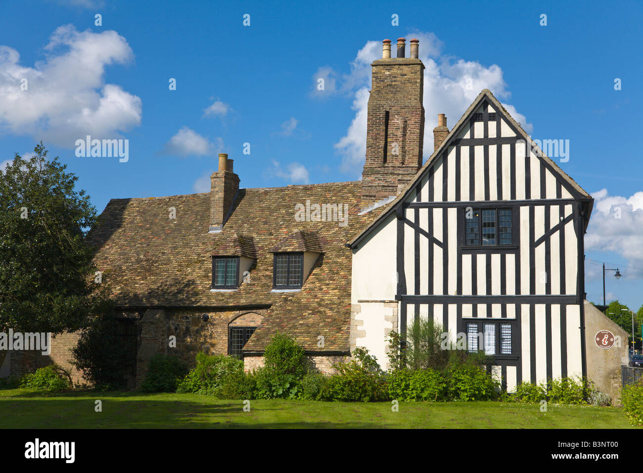 Oliver cromwell house england hi-res stock photography and images - Alamy