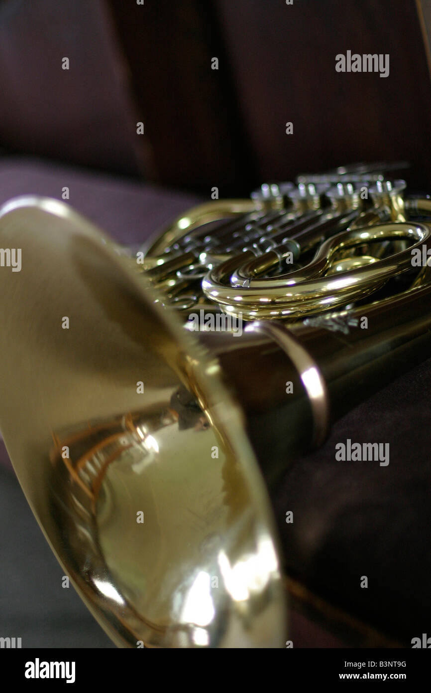 Bugle horn hi-res stock photography and images - Alamy