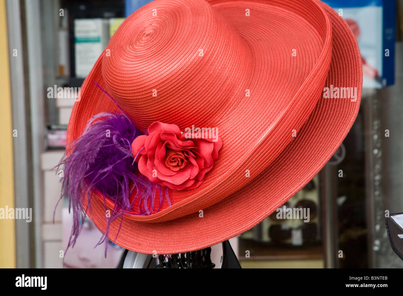 Red purple hats hi-res stock photography and images - Alamy