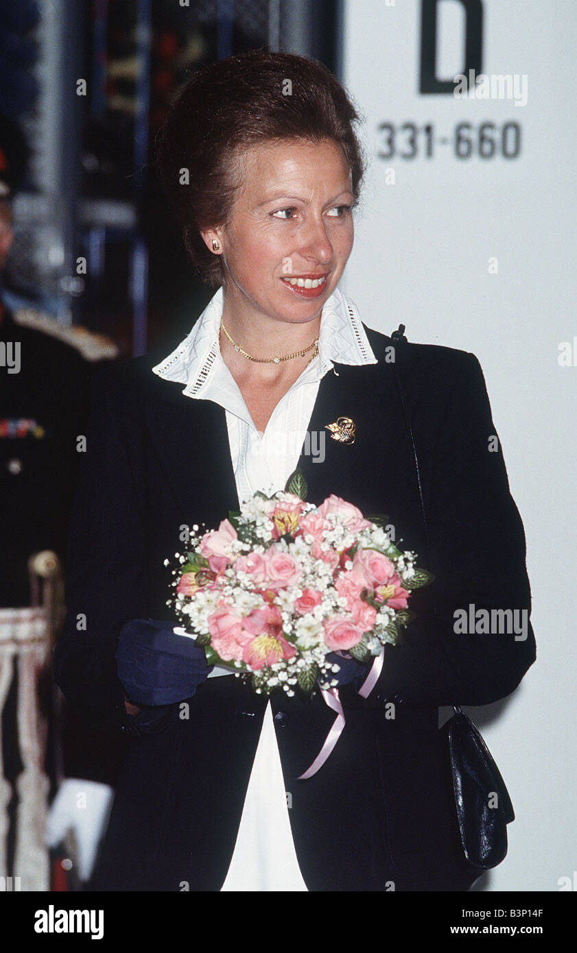 Princess Anne with posy of flowers in Dumfries June 1988 Stock Photo ...