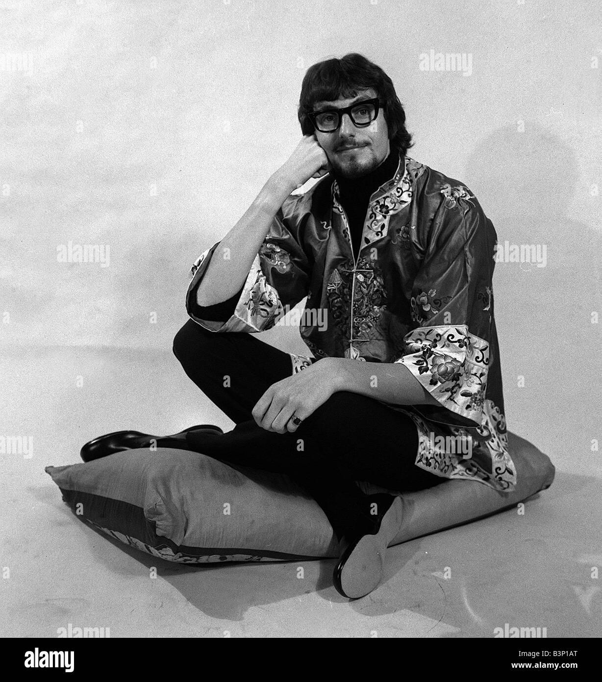 Fashion page Black and White Stock Photos & Images - Alamy