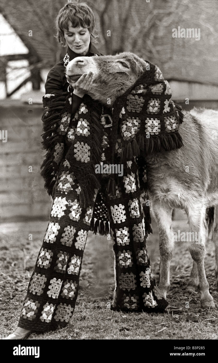 Female model wearing matching hi-res stock photography and images - Alamy