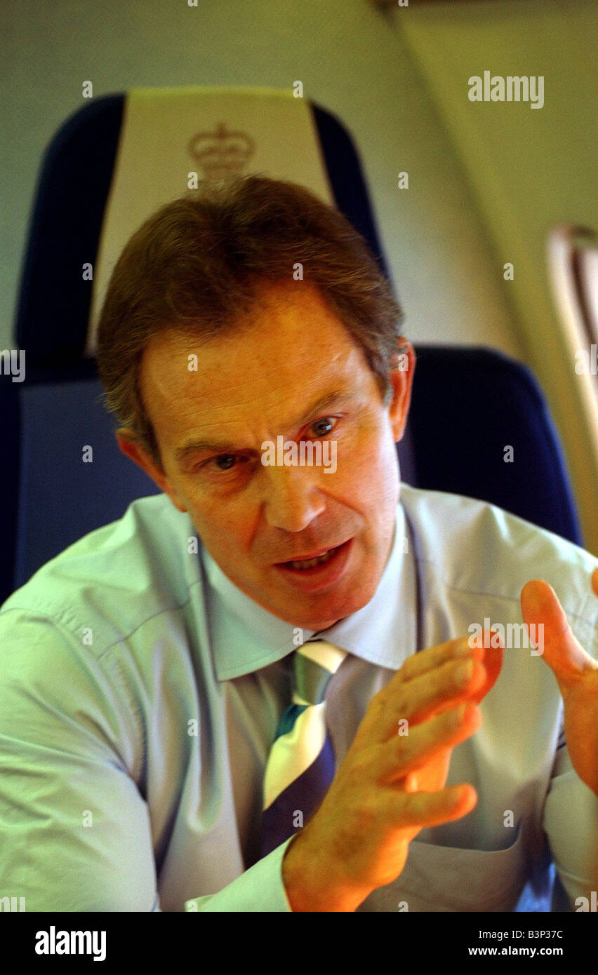 Tony Blair flies to Scotland aboard the Royal flight BAE 146 2003 Stock ...