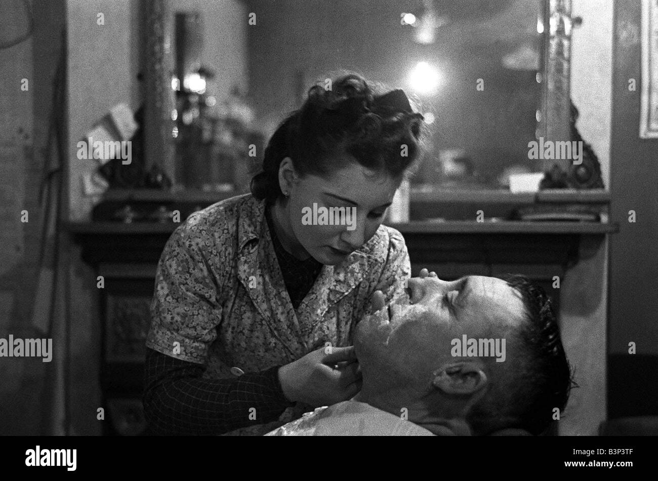 Ann Freedman Girl Barber working during WW2 1941 Women doing mens jobs ...