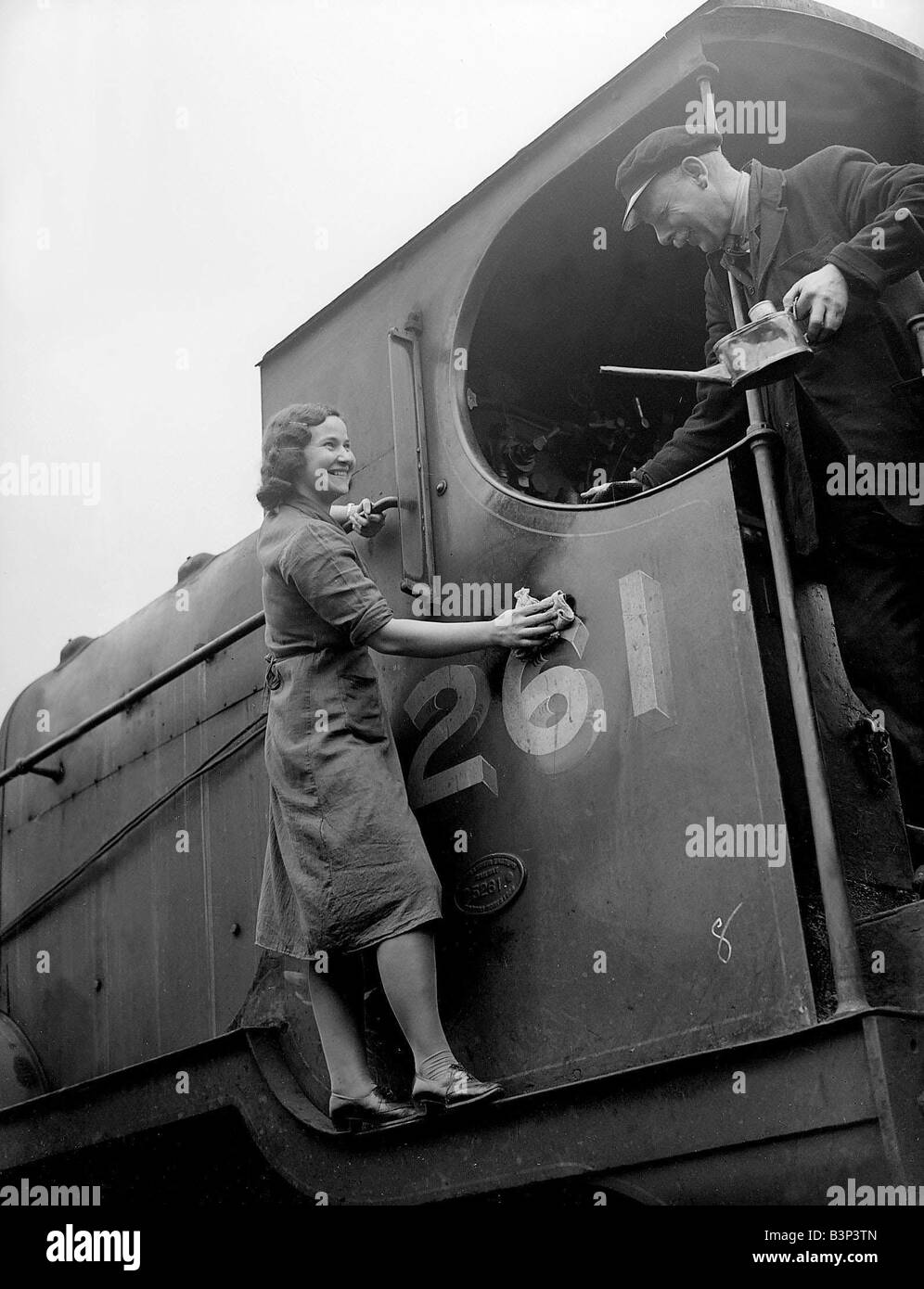 World war two war effort ww2 women working employment occupations Black ...