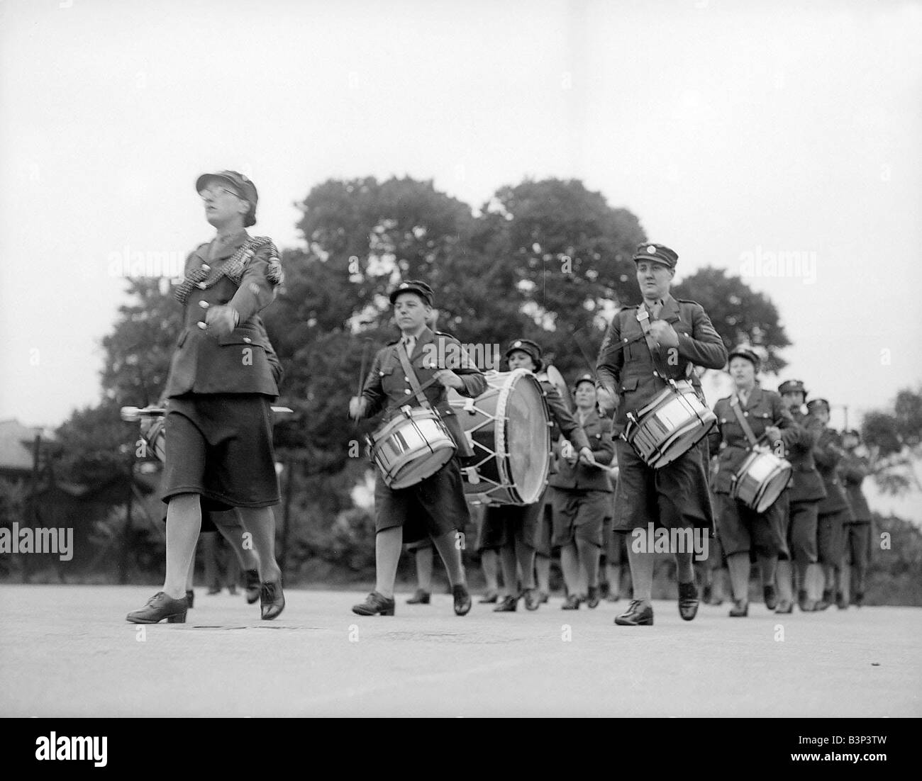 Women ats ww2 hi-res stock photography and images - Alamy