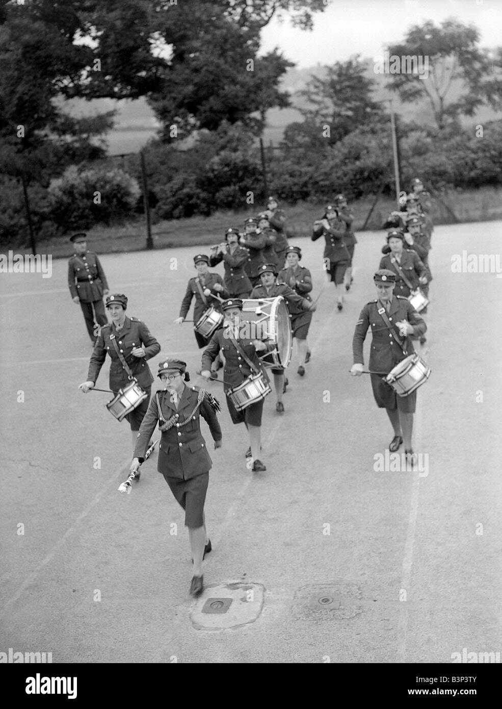 Women ats ww2 hi-res stock photography and images - Alamy