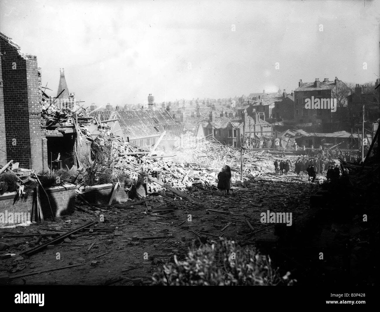 WW2 Merseyside Air Raid Bomb Damage 1940 Civilians and rescue workers ...