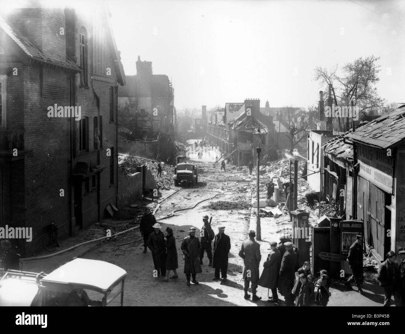 WW2 Air Raid Damage York Bomb damage at York people standing in the ...