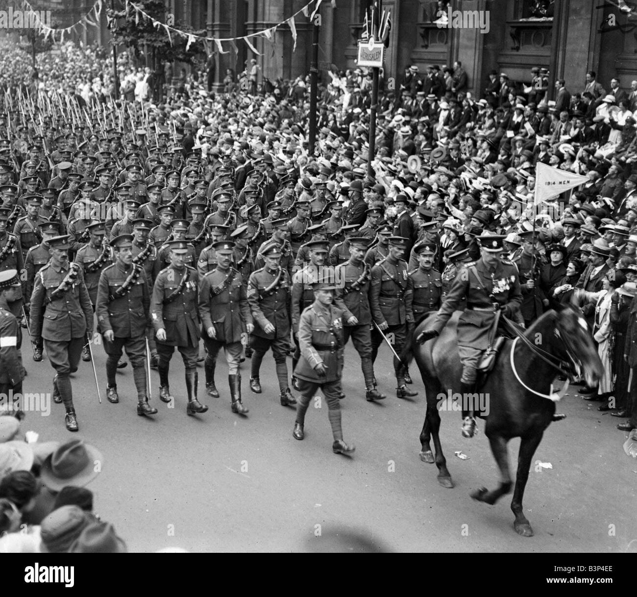World War I Victory March through the streets of London A General on ...