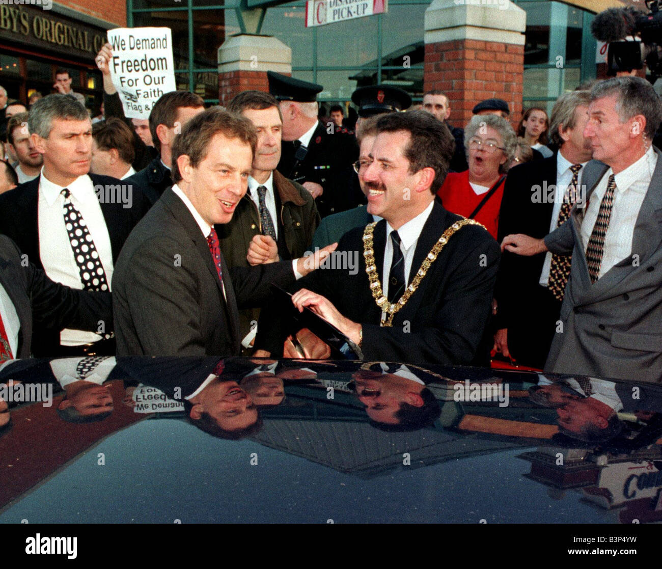 Prime Minister Tony Blair visit to Northern Ireland Oct 1997 smiles ...