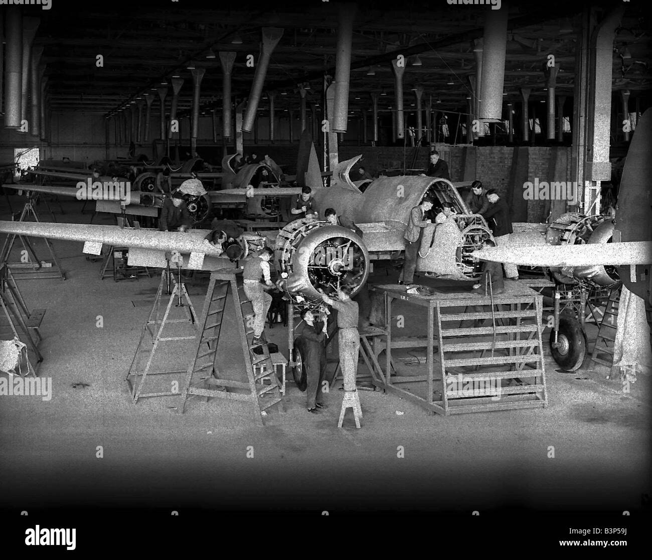 Aircraft factory ww2 hi-res stock photography and images - Alamy