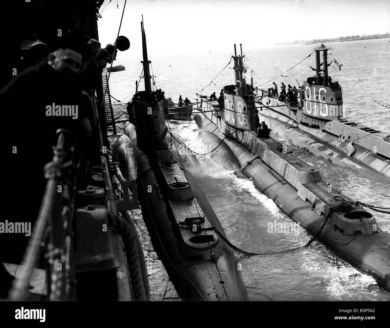 Navy Submarines HMS Sea lion Snappet Sunfish Stock Photo - Alamy