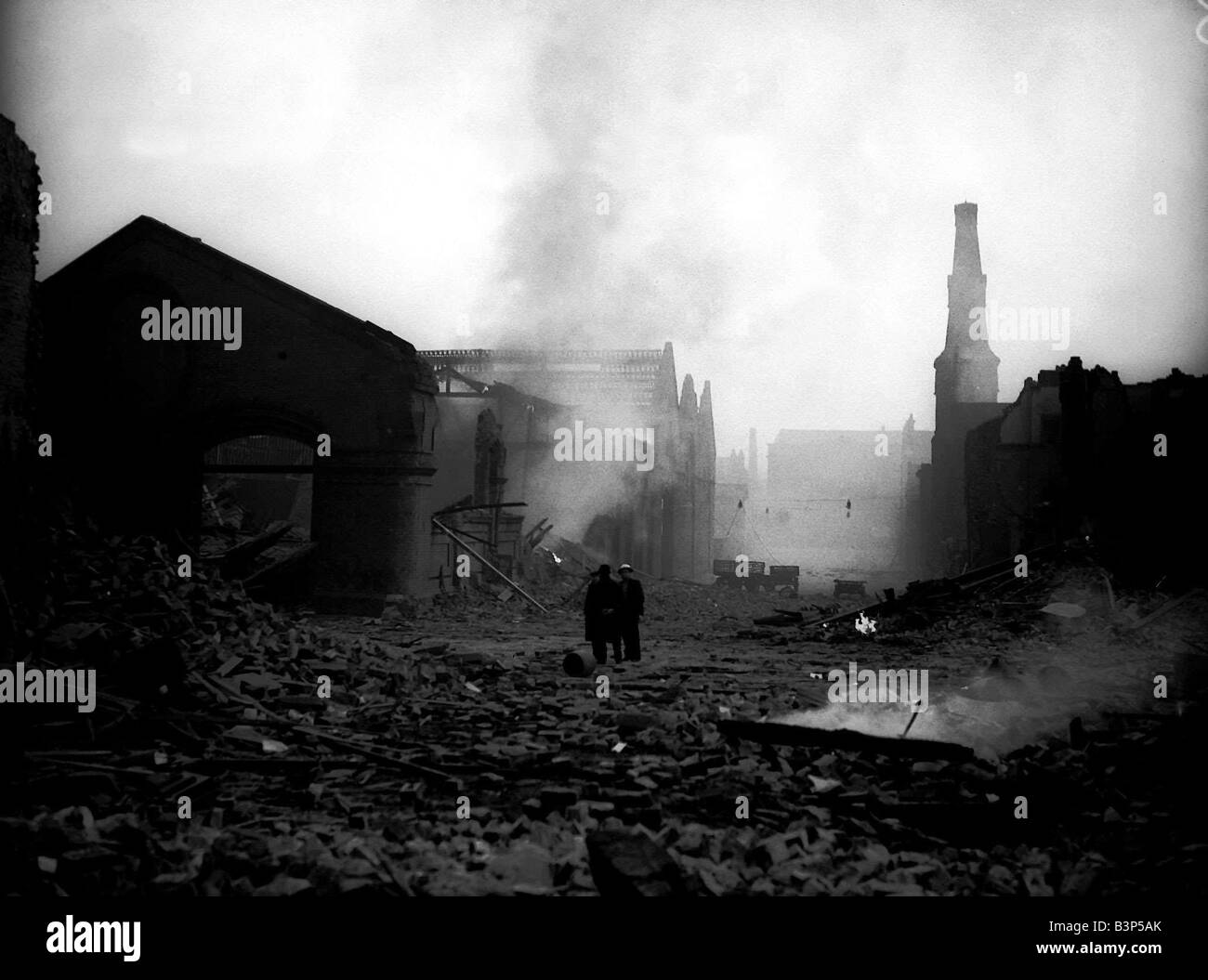 Bomb damage in Liverpool during WW2 Stock Photo - Alamy