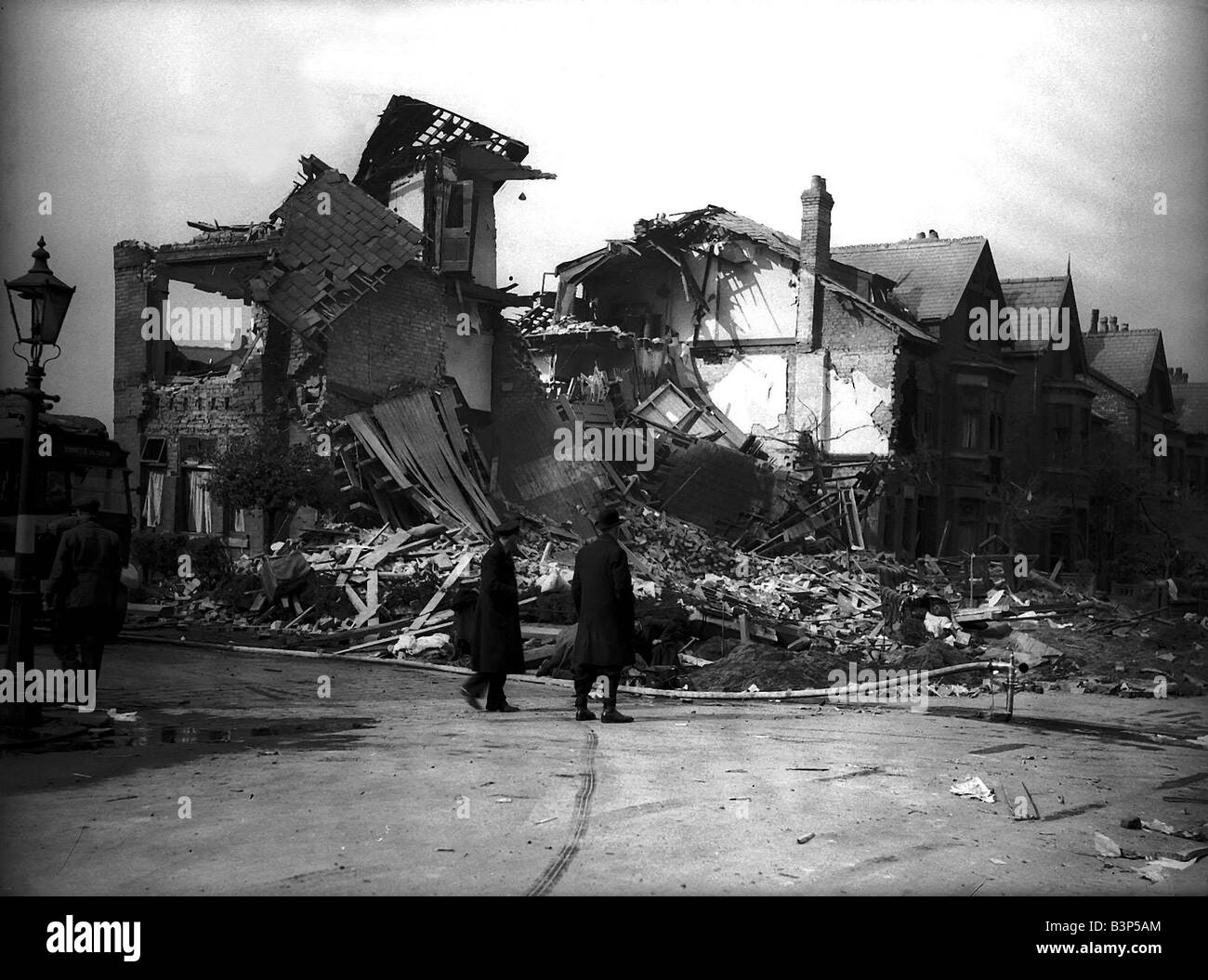 Bomb damage in Liverpool during WW2 Stock Photo - Alamy