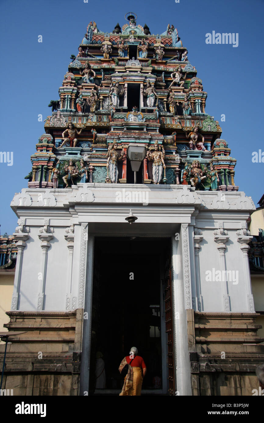 Entry of a hindu temple Stock Photo - Alamy