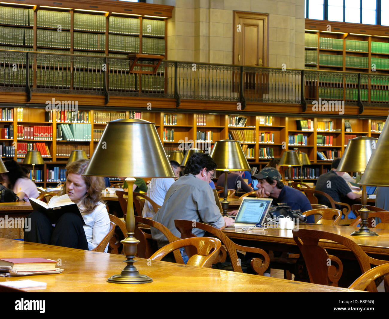 Inside library hi-res stock photography and images - Alamy