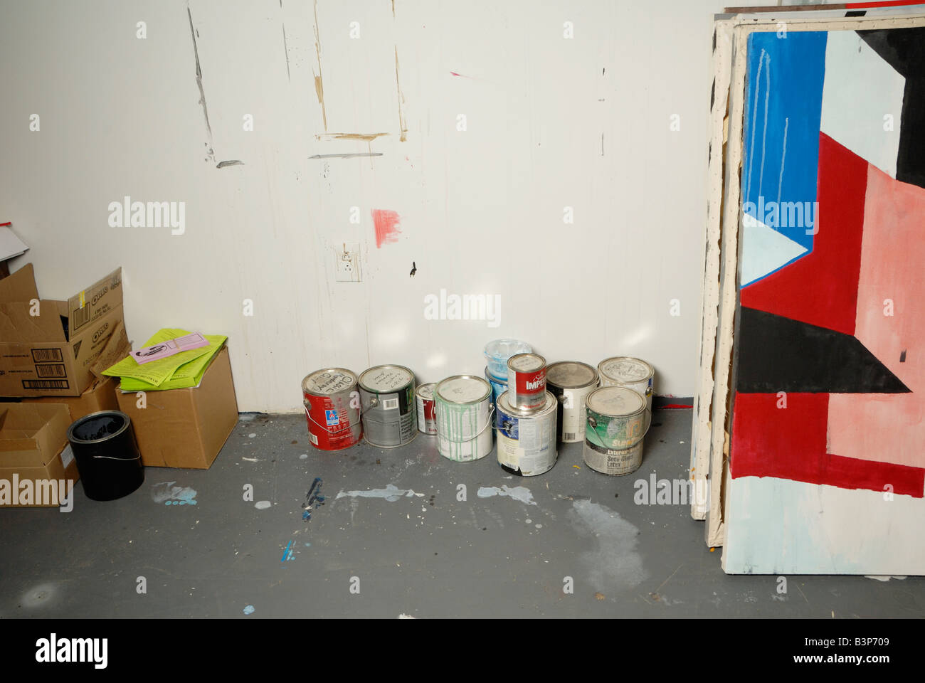 Paint splatter on wall Stock Photo - Alamy