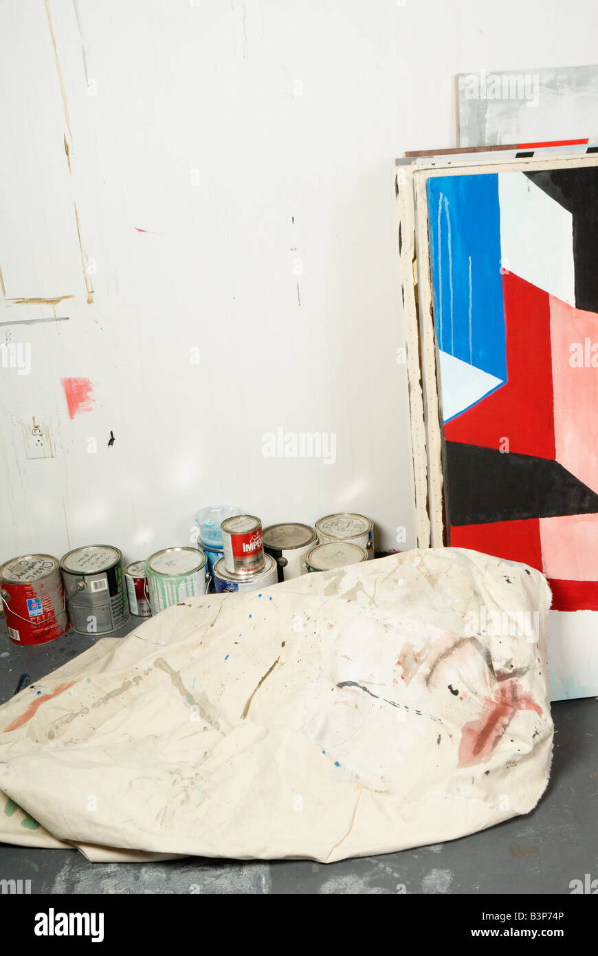 Paint splatter on wall Stock Photo - Alamy