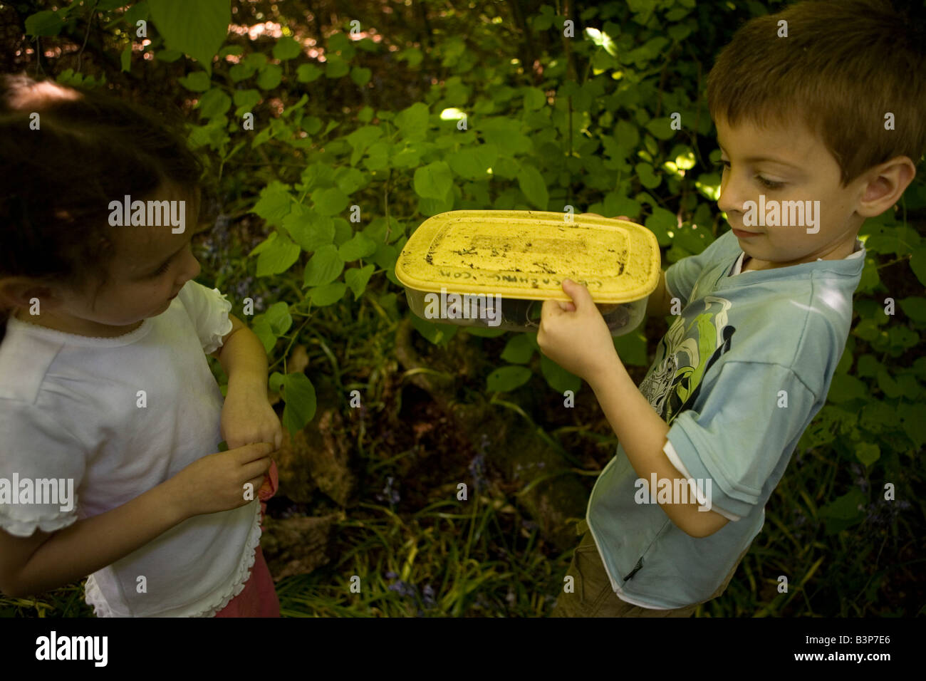 Treasure hunt children hi-res stock photography and images - Alamy