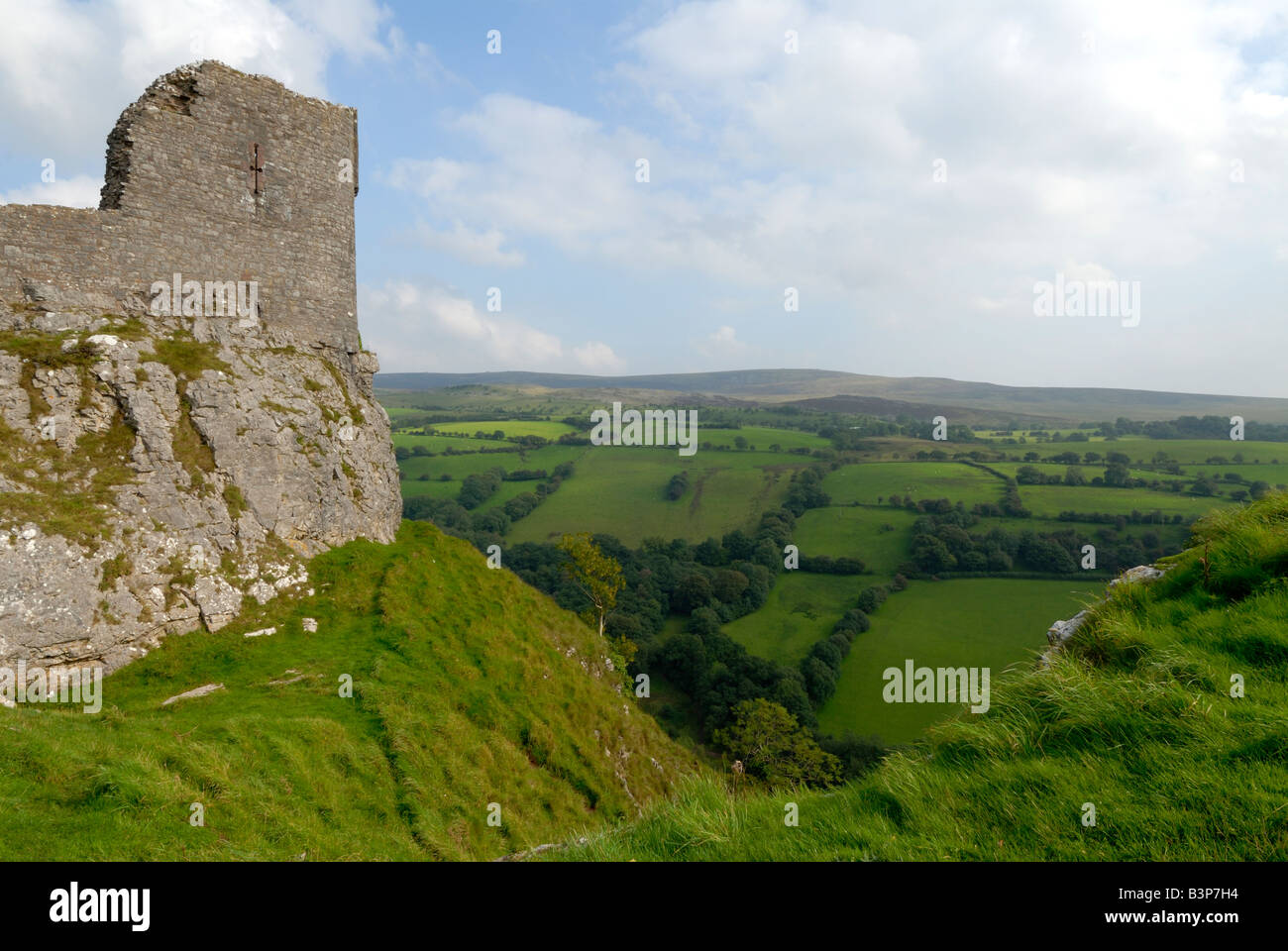 Carreg Cennen Castle Stock Photo - Alamy