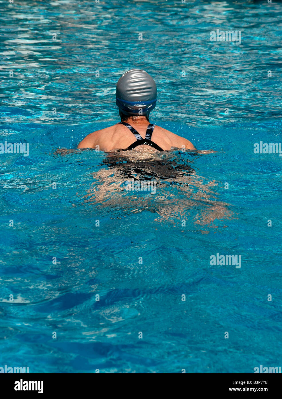Lady swimming cap hi-res stock photography and images - Alamy