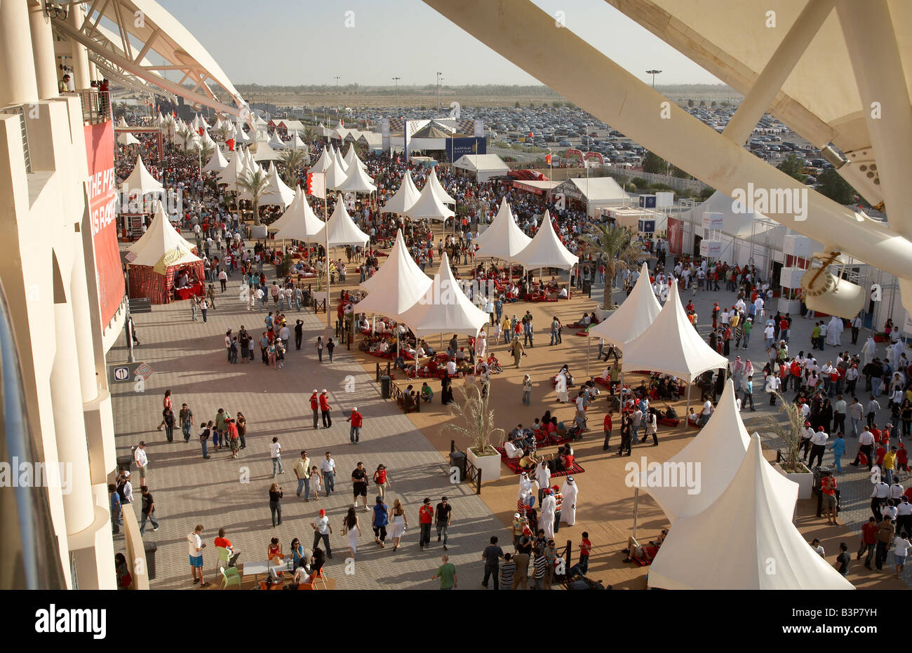Crowds of people in the public area at the 2007 Bahrain Formula one F1 ...