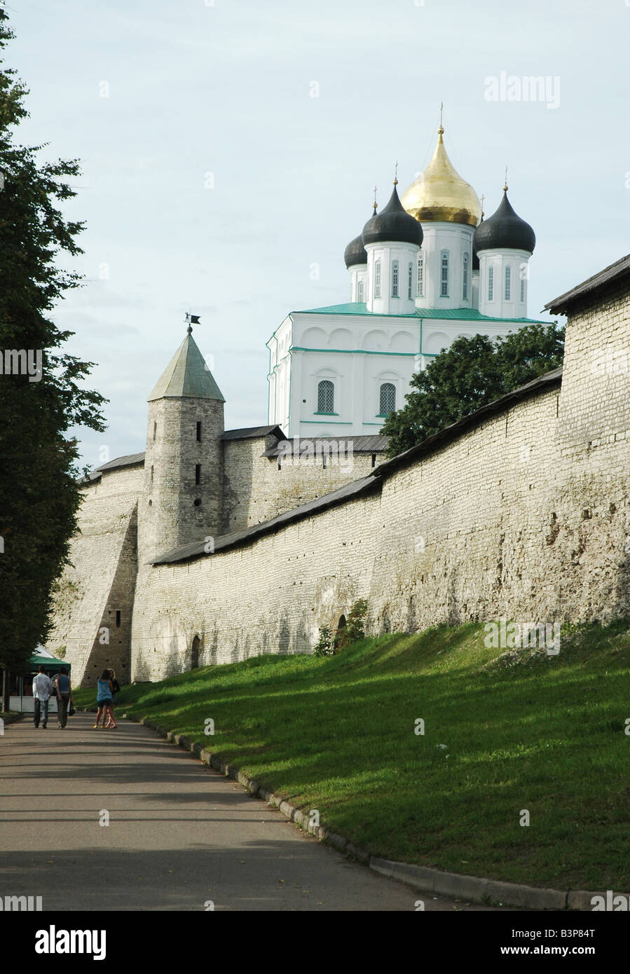 Pskov kremlin - Krom Stock Photo - Alamy