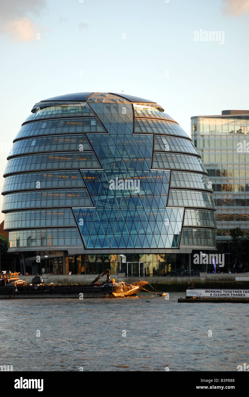 Walk hall hi-res stock photography and images - Alamy