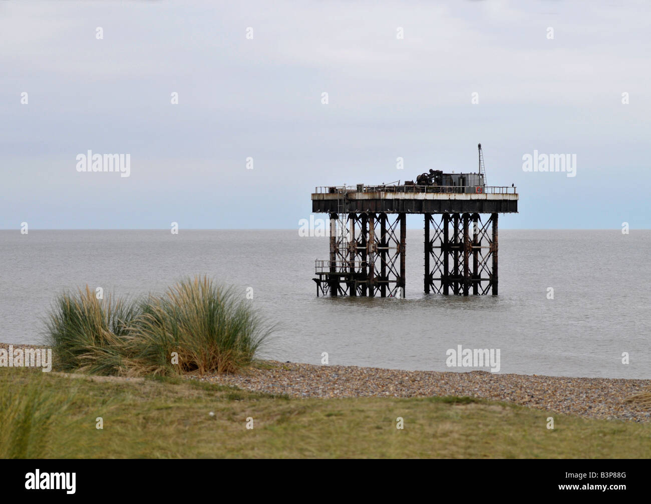 sea platform at sizewell Stock Photo - Alamy